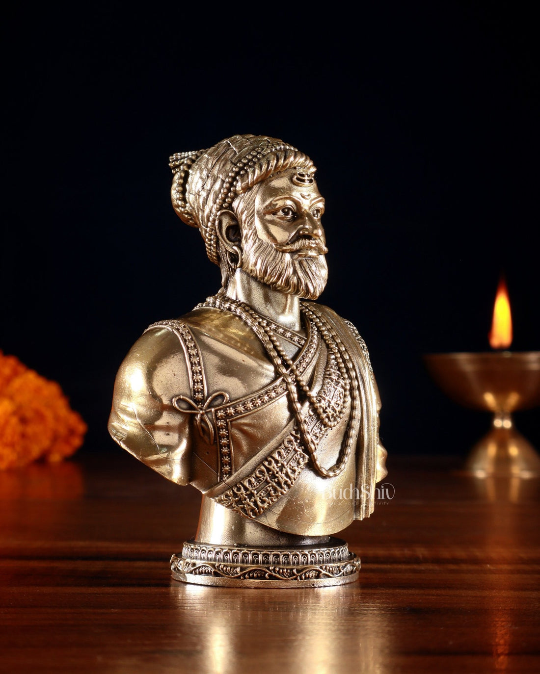 Brass Chatrapati Shivaji Maharaj Bust statue - 4” Height – Budhshiv.com