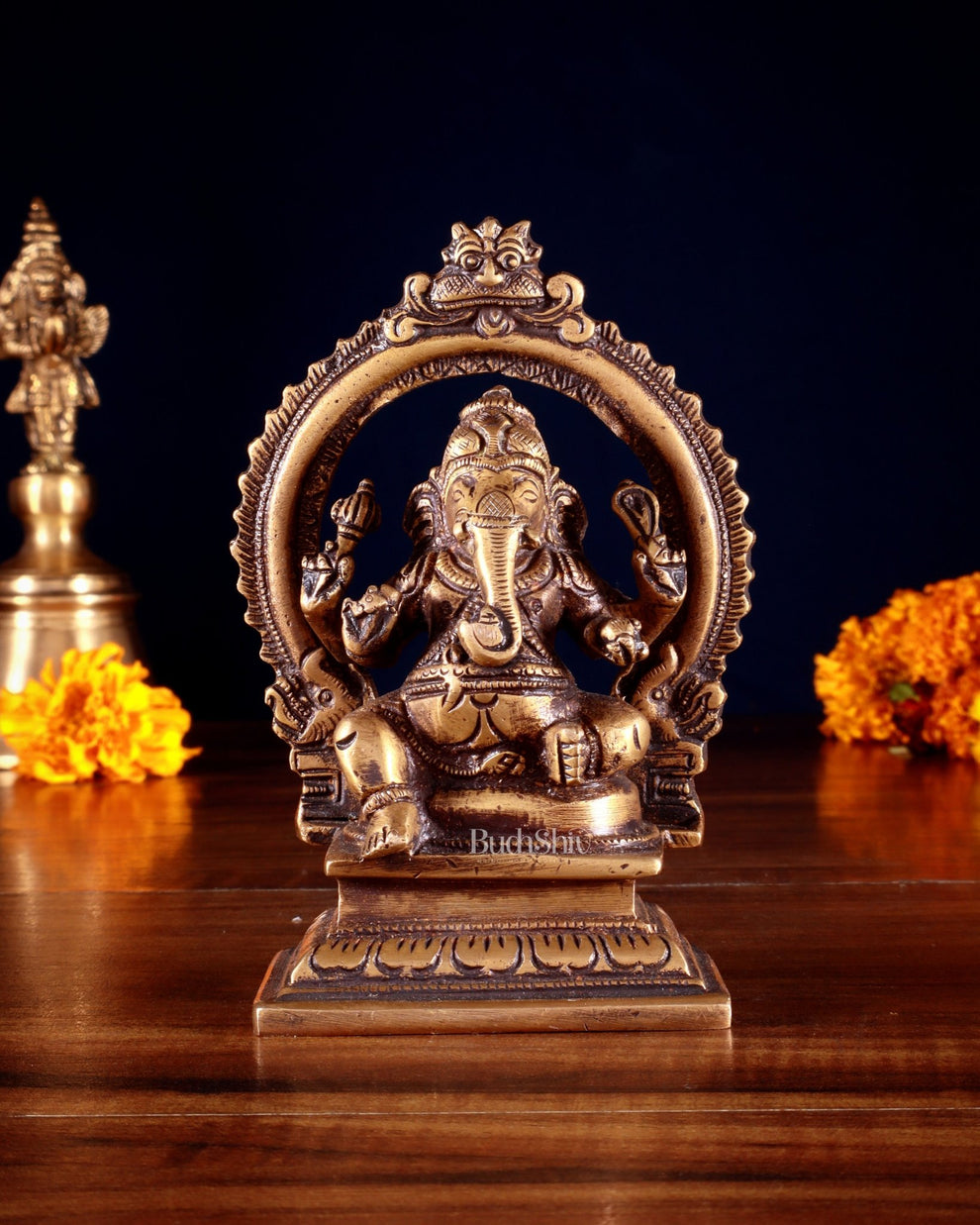 Brass Ganesha Idol with Right Trunk - 5" Height – Budhshiv.com