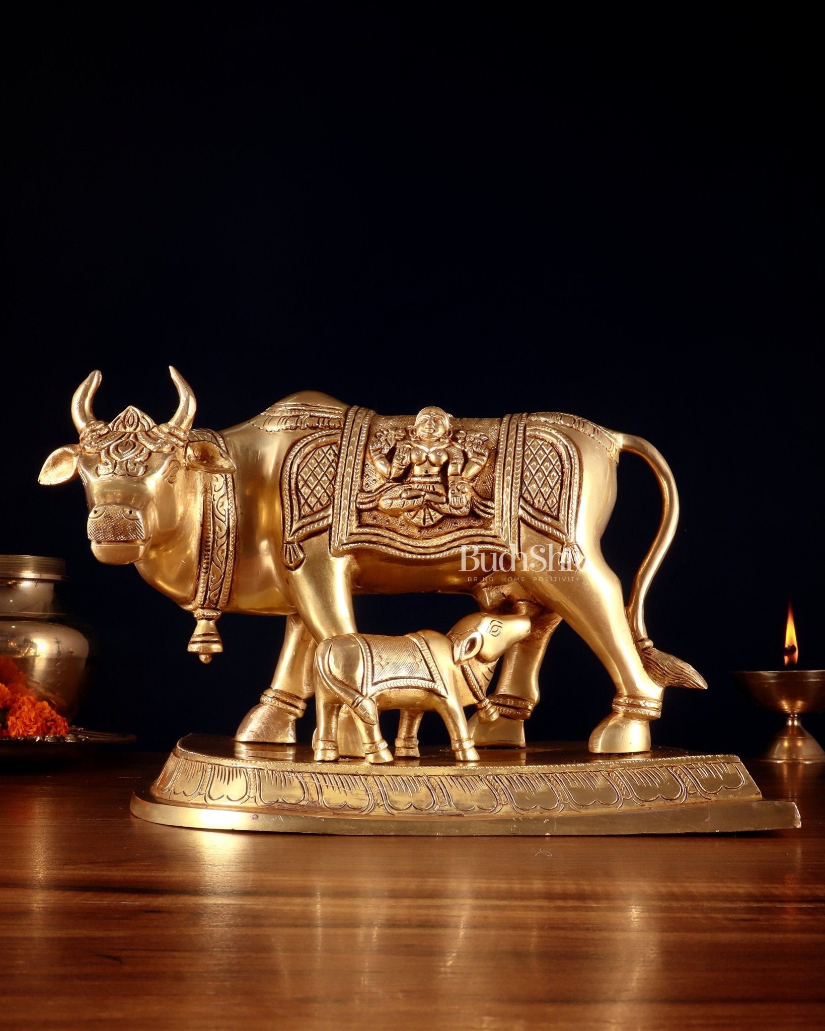 Buy Pure Brass Kamdhenu Cow with Calf – 8” x 12” x 6.5” - Budhshiv.com