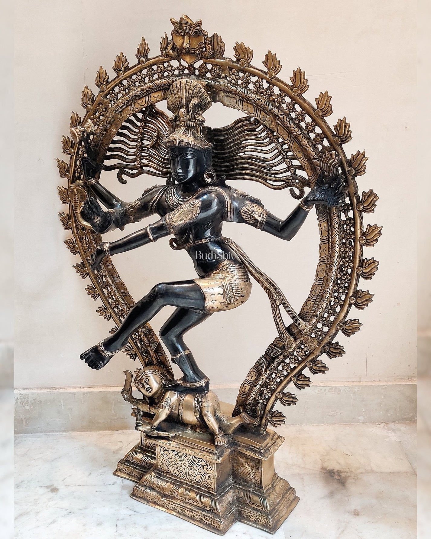 Buy Majestic Handcrafted Nataraja Statue - 35 inch/ 3 feet - Budhshiv.com